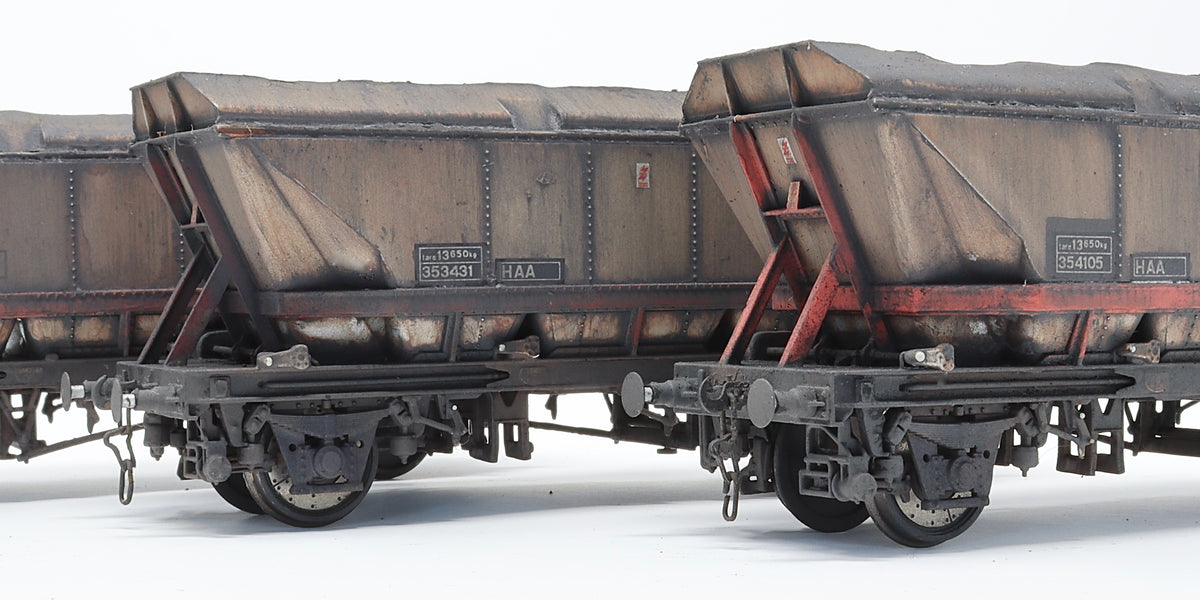Let's Get Involved - Weathering MGR Wagons With James Makin — Accurascale